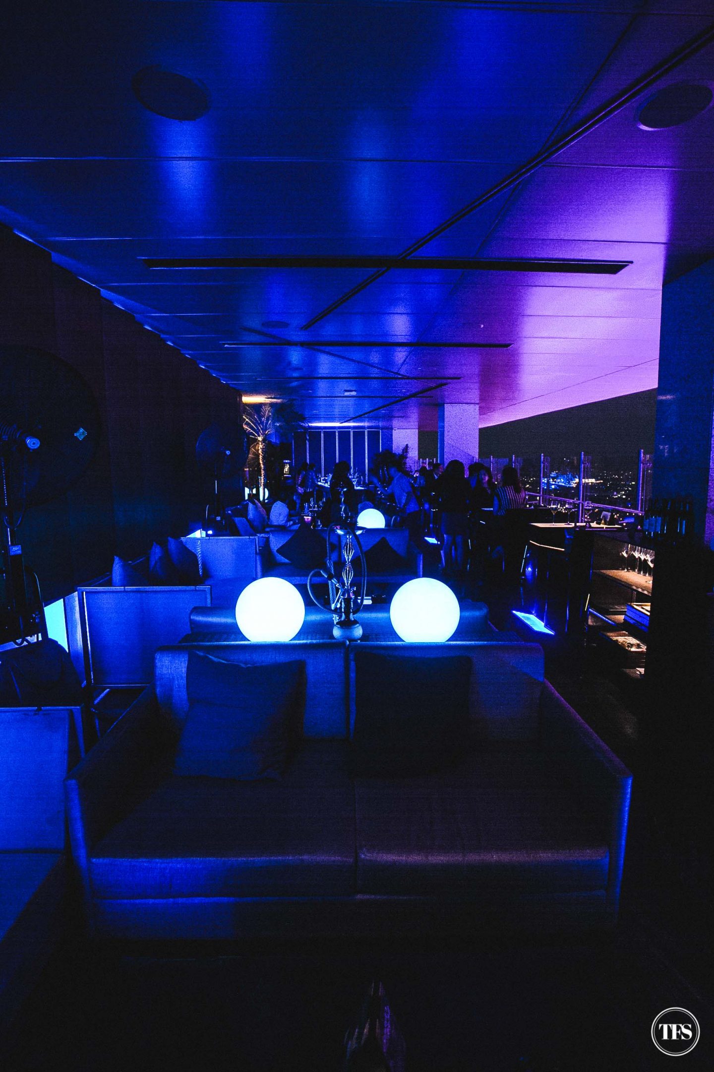 Vu's Sky Bar & Lounge at Marco Polo Manila - The Food Scout