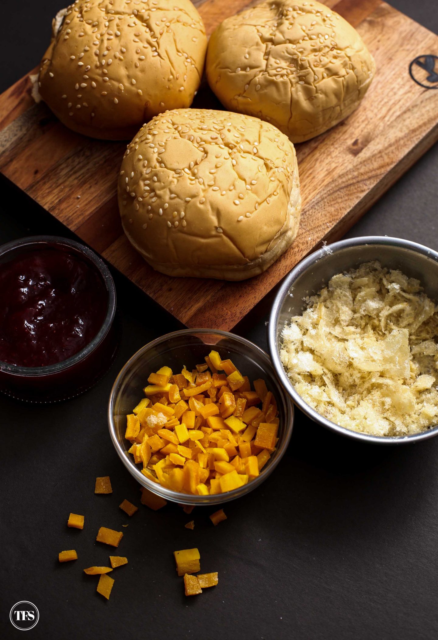 Trio Ice Cream Burger Recipe - The Food Scout