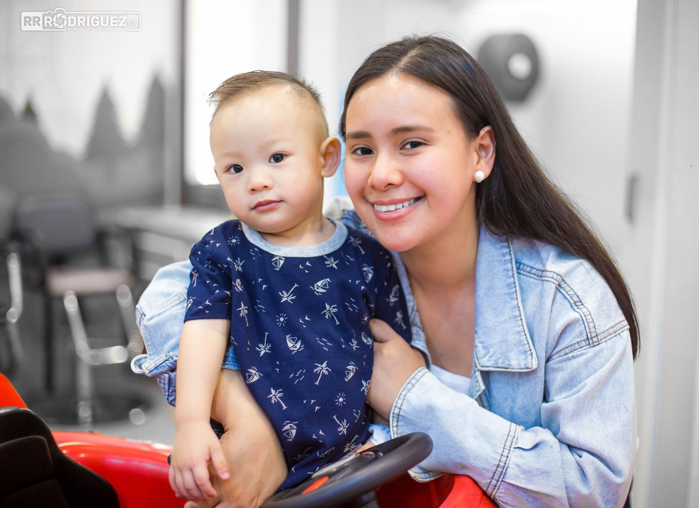 Seb Life: First Haircut at Cuts 4 Tots - The Food Scout